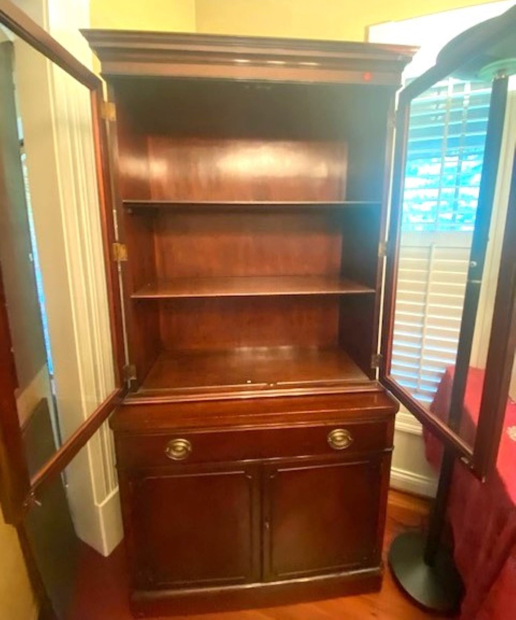 LACQUER DESIGN Your Own Drexel China Cabinet – Emporium St. Louis